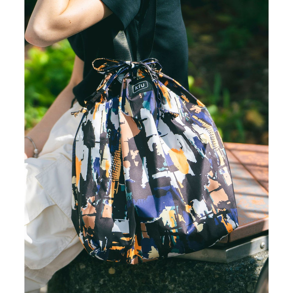 Kiu 2Way Rain Bag Cover (Sanctuary) – The Planet Traveller
