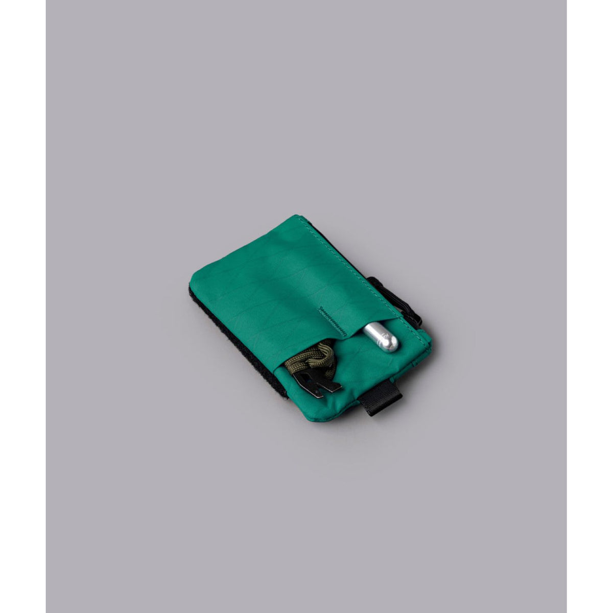 ALPAKA Zip Pouch Pro With Hook & Loop X-Pac VX21 (Cadmium Green) – The Planet Traveller