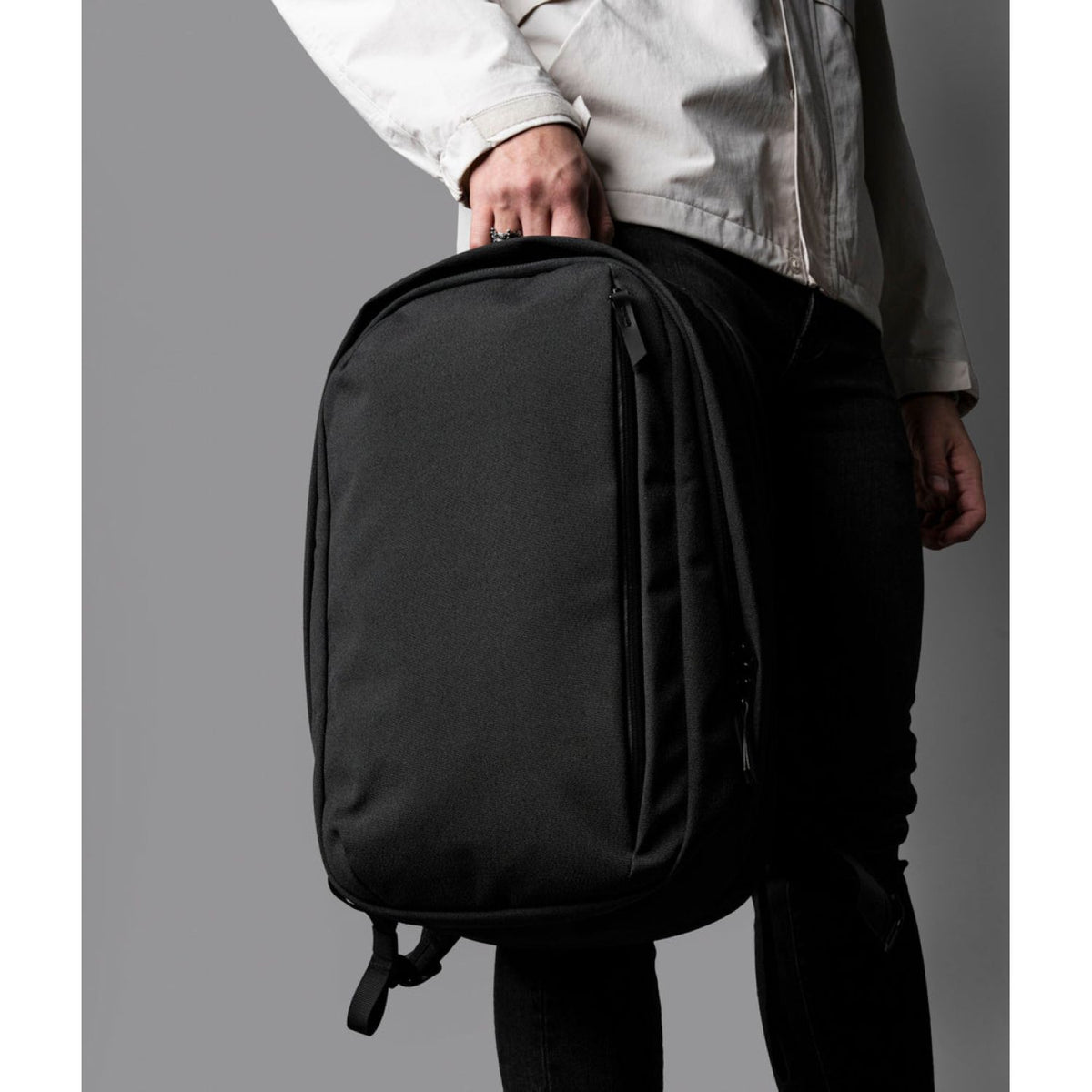 ALPAKA Metro Backpack Pro Axoflux 600D (Black) – The Planet Traveller
