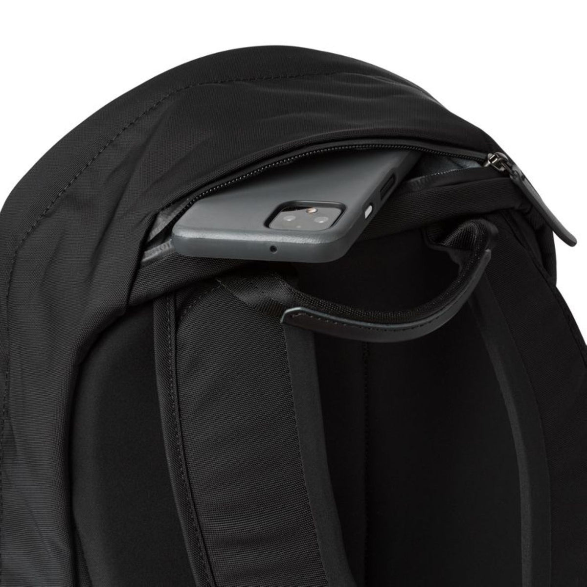 Bellroy Classic Backpack Compact - Black – The Planet Traveller
