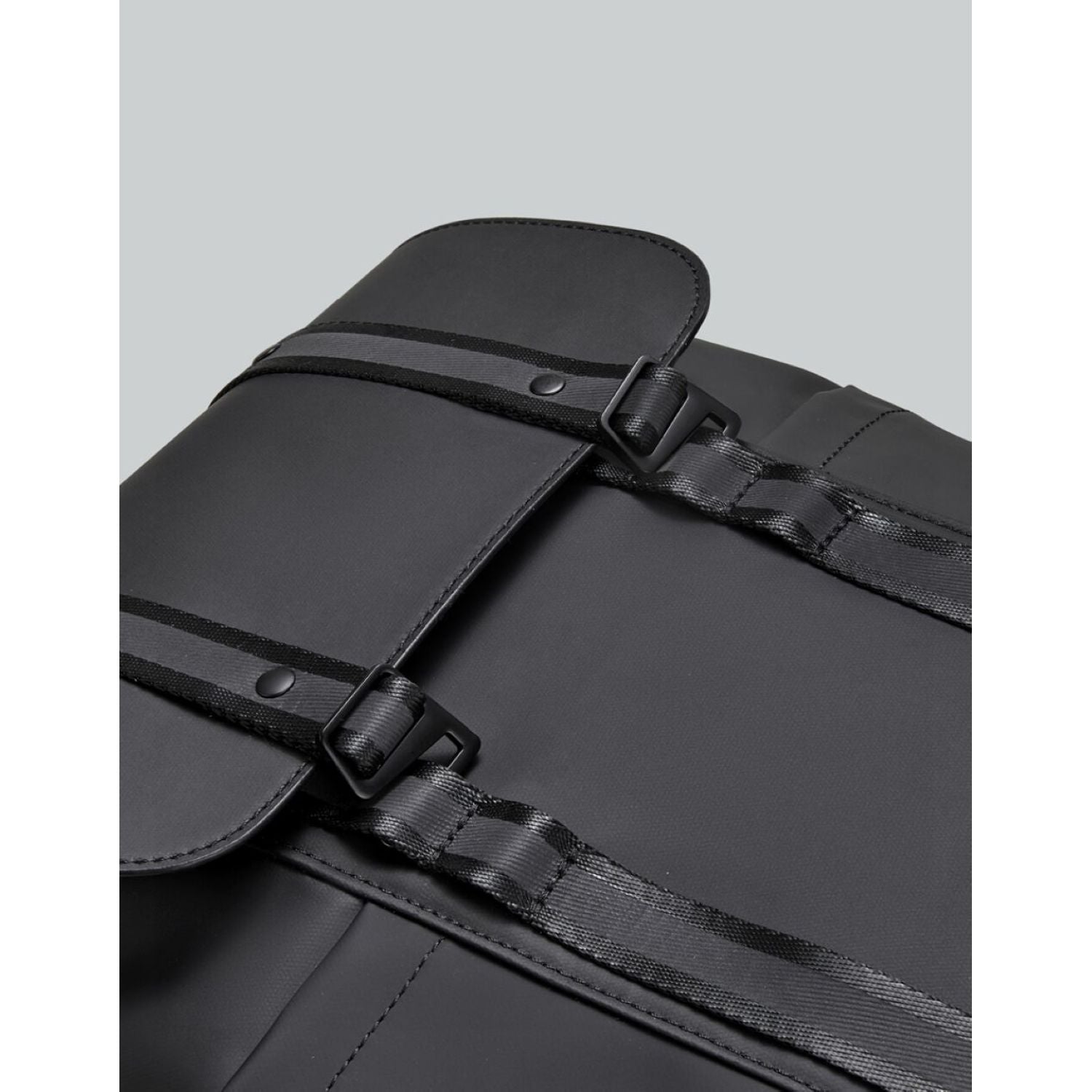 Gaston Luga Splash Mini Backpack - Black – The Planet Traveller