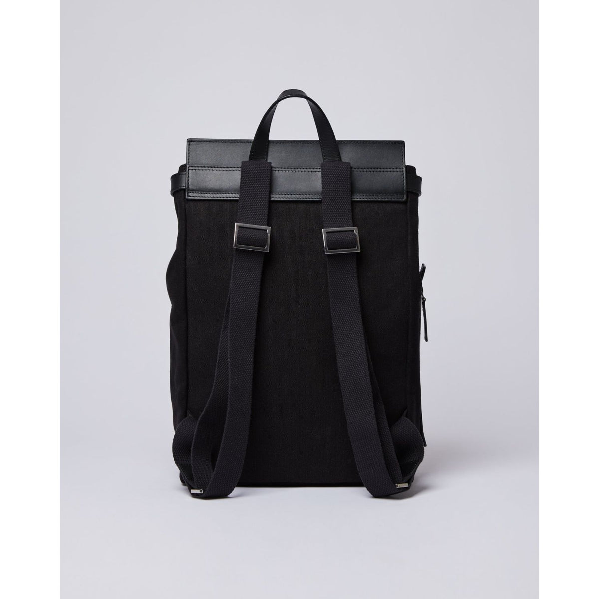 Sandqvist Alva Metal Hook Backpack - Black – The Planet Traveller