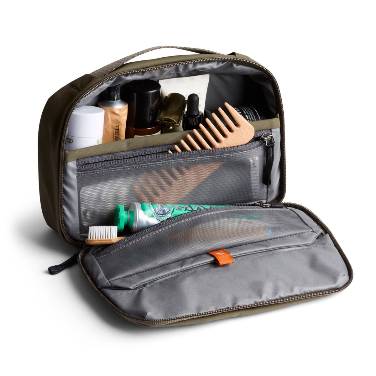 Bellroy Hanging Toiletry Kit - Seakelp – The Planet Traveller